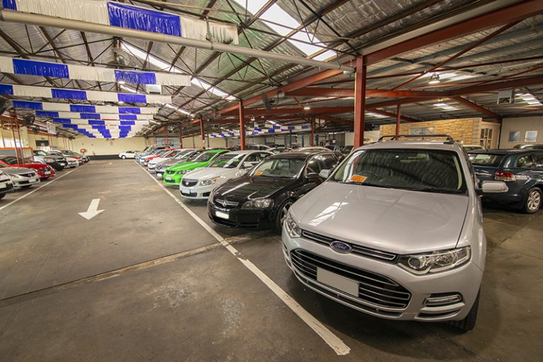 Sell Your Vehicle | Universal Motor Auctions