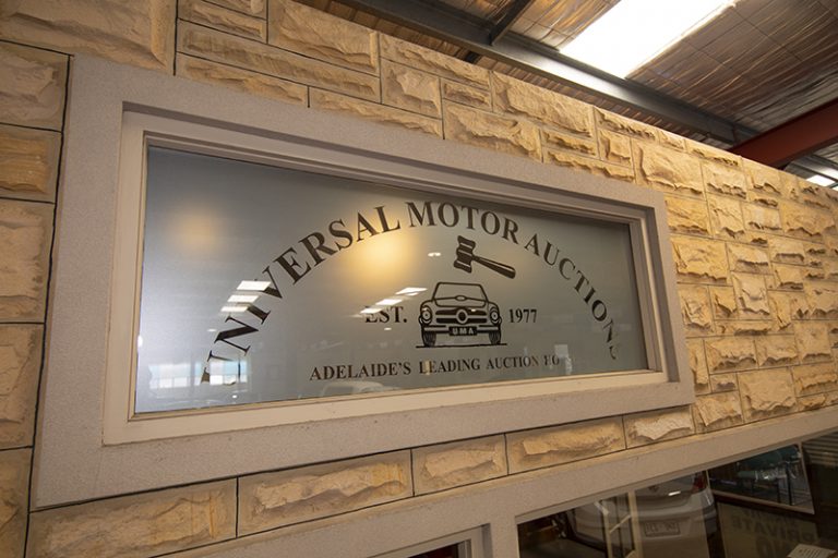 About Us | Universal Motor Auctions