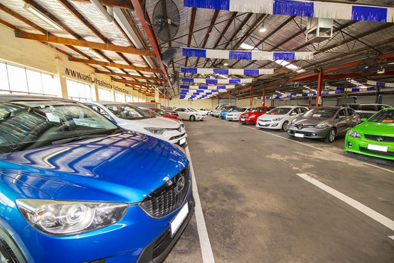 About Us | Universal Motor Auctions