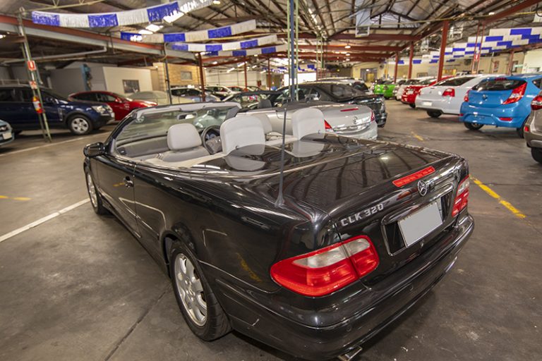 About Us | Universal Motor Auctions