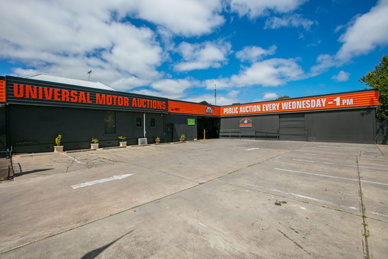 About Us | Universal Motor Auctions