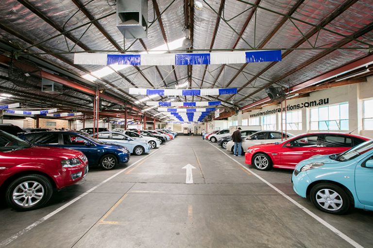 About Us | Universal Motor Auctions