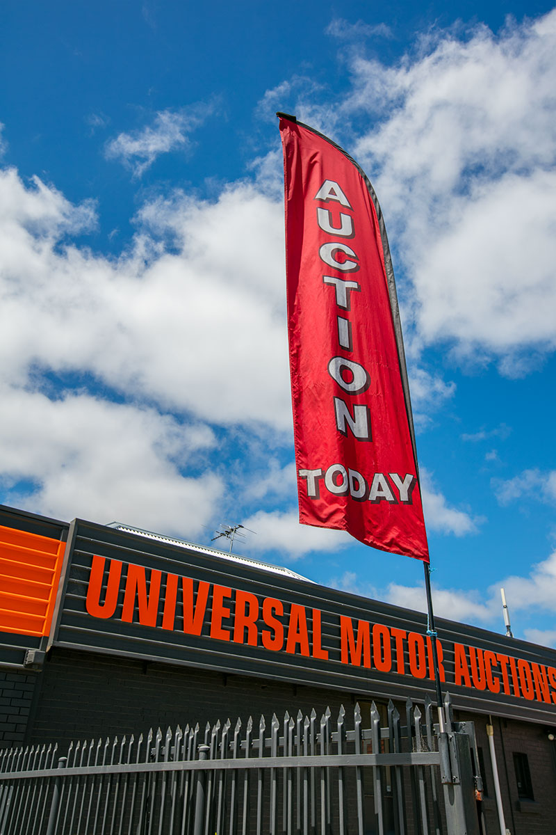About Us | Universal Motor Auctions