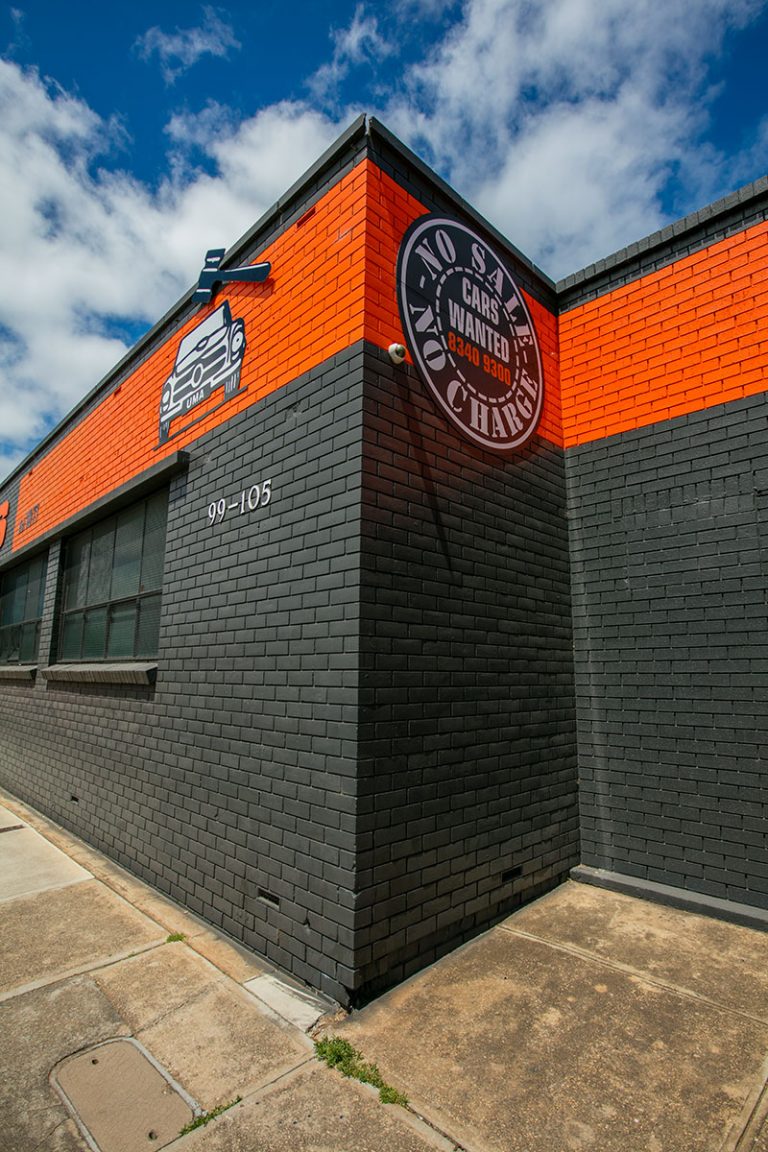 About Us | Universal Motor Auctions